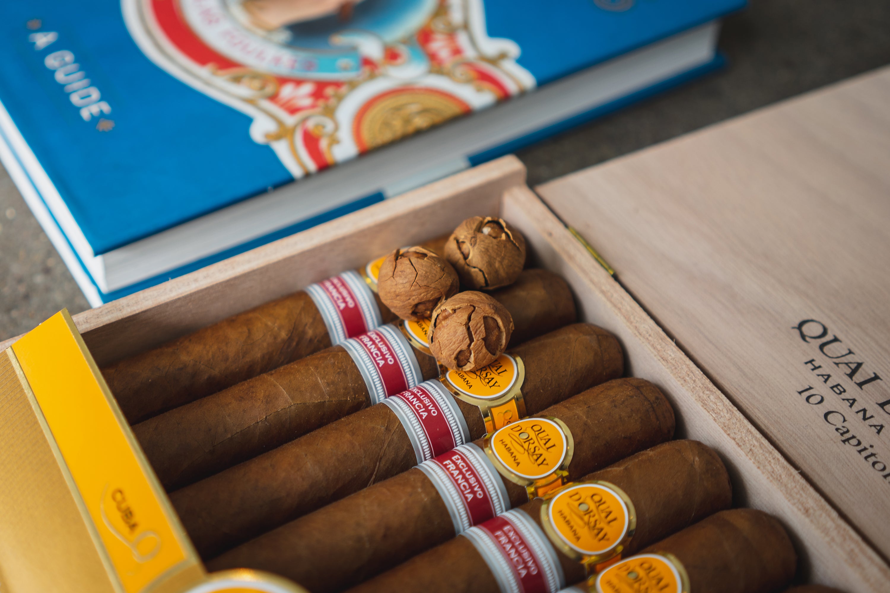 Know Thy Smoke: The Best Cuban Cigar Books – EGM Cigars