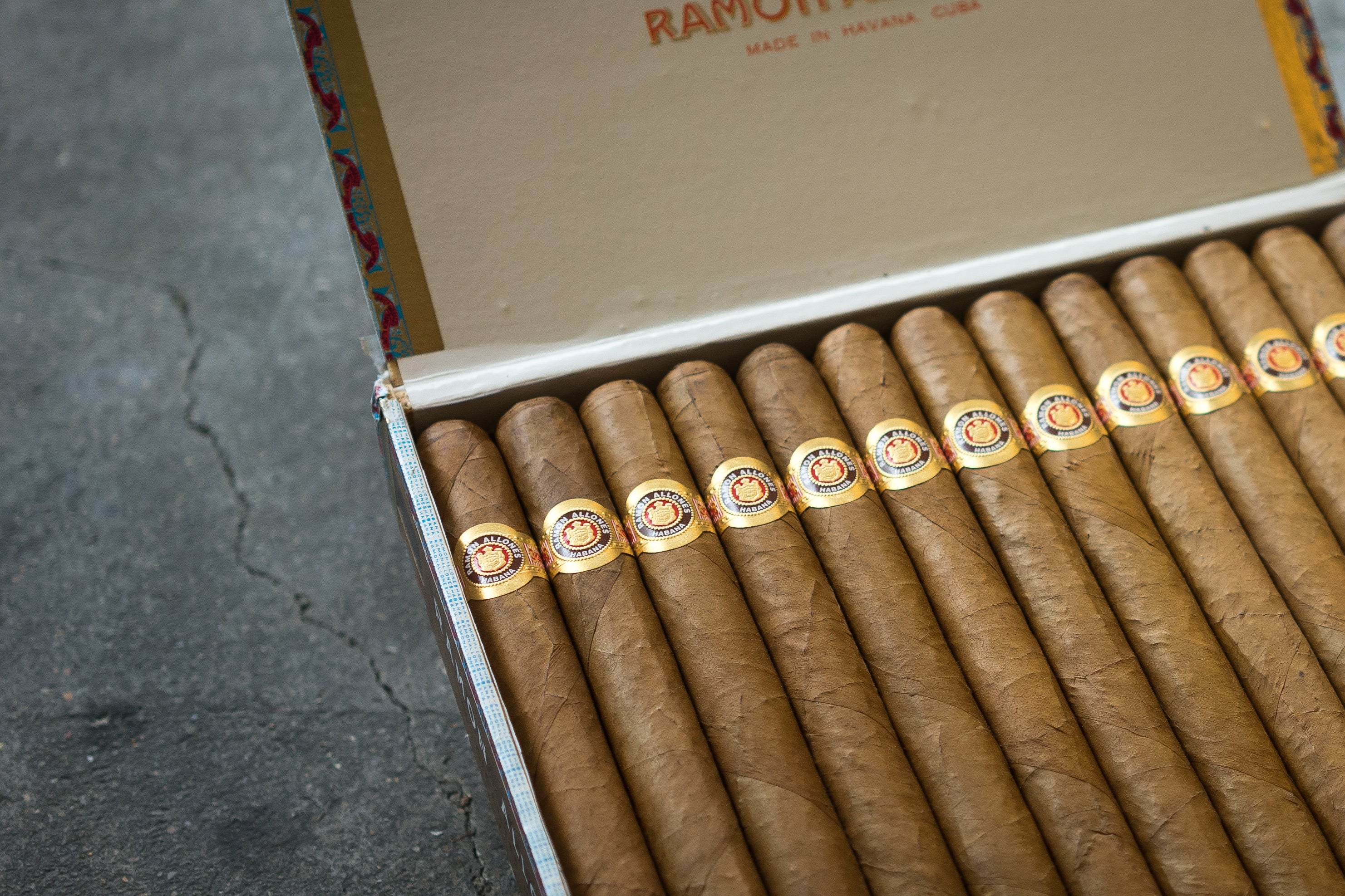 Ramon Allones Cigars: Troubling History Behind the Brand – EGM Cigars