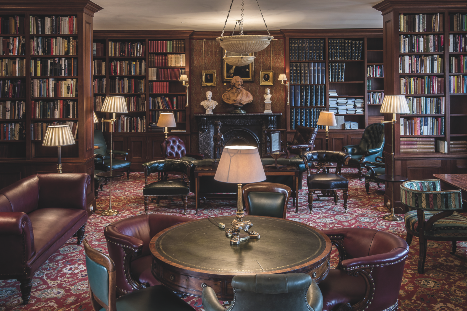 Gentlemen's Clubs – EGM Cigars