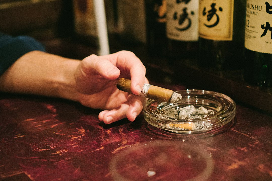 Guide to Touching Up & Relighting Cigars – EGM Cigars